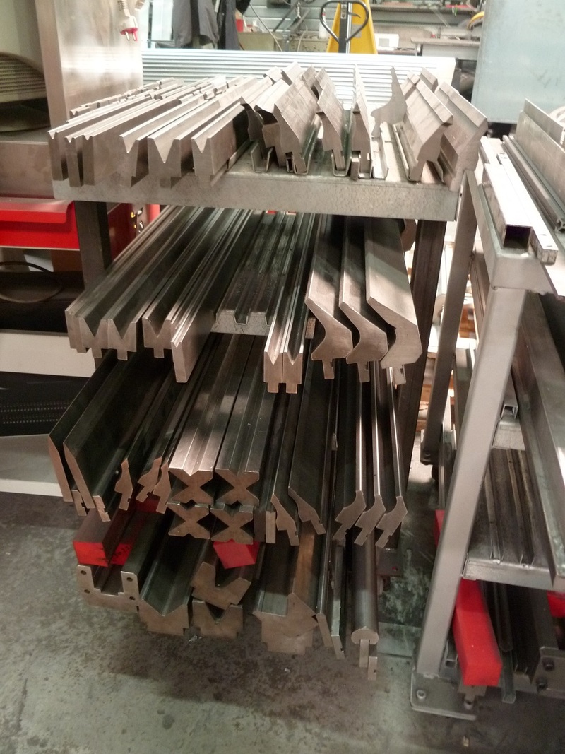 Mise en forme : Pliage et croquage de tôle | Tubolac près de Roanne ...